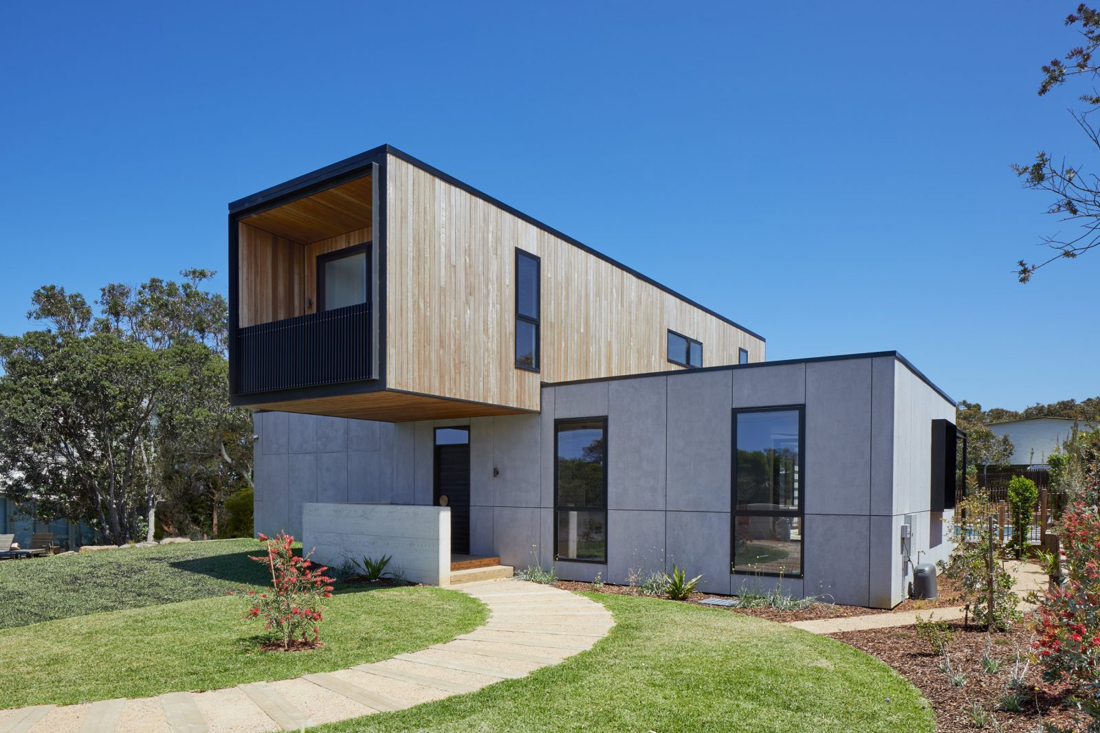 Project of the Month - Anglesea Prefab Beach House